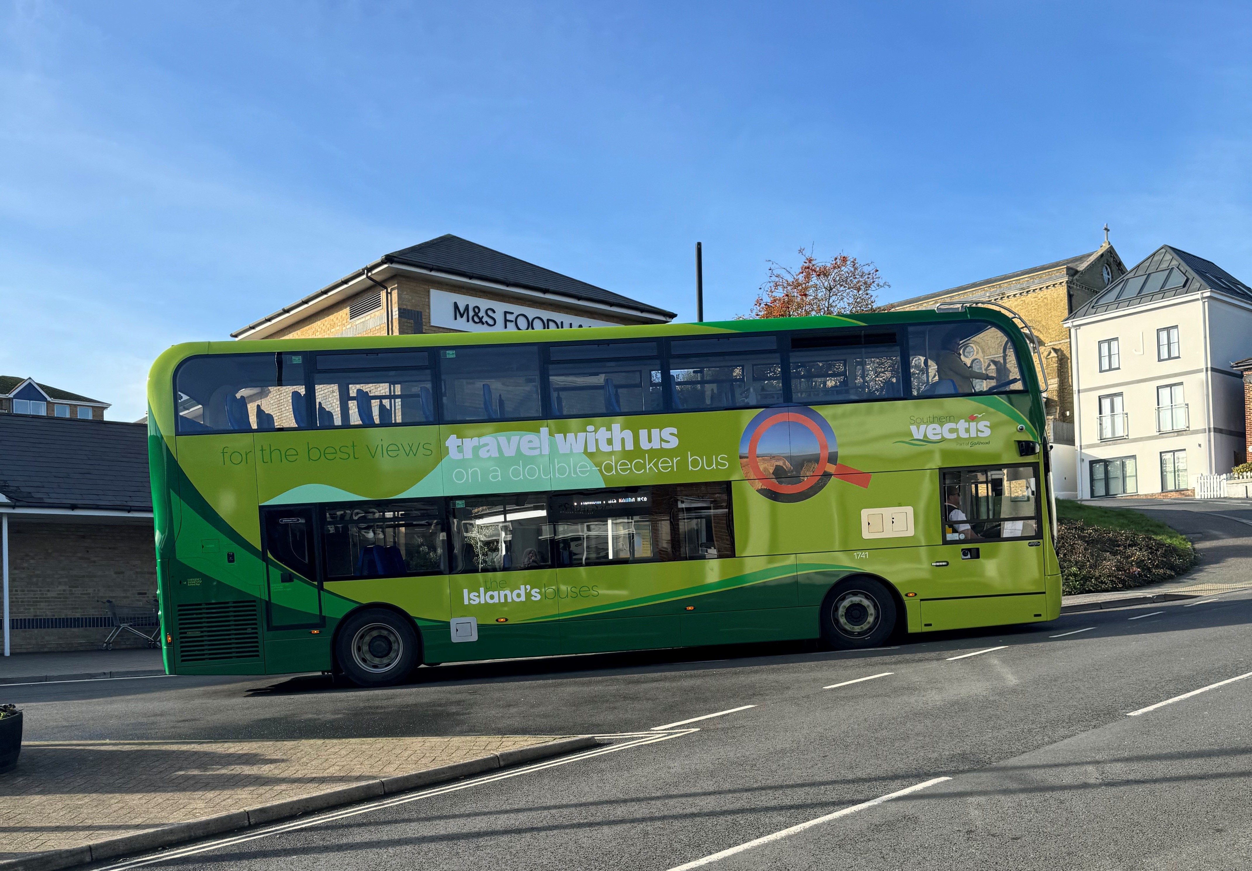 Southern Vectis and Isle of Wight Council bid to bring new fleet of ...